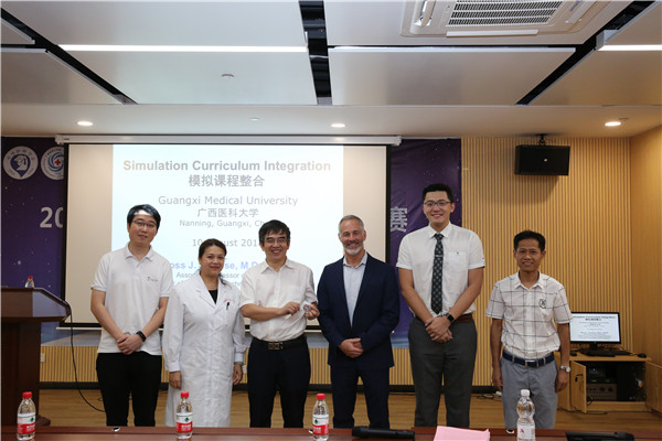 美国戈登医学教育研究中心教授Dr.Ross J.Scalese 莅临我院讲学